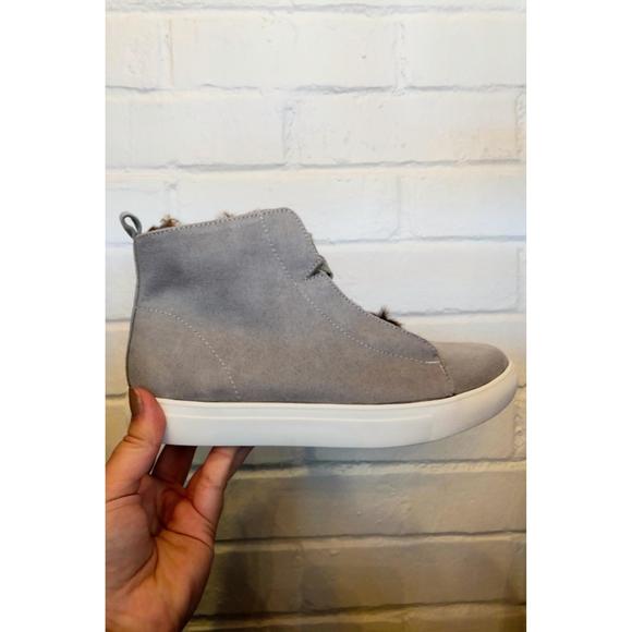 Wanderlust | Shoes | New Wanderlust Lottie Sneaker In Gray | Poshmark